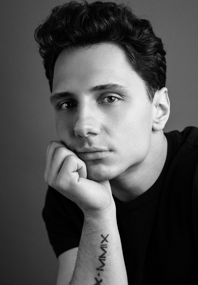 The Cast - After Her Smile